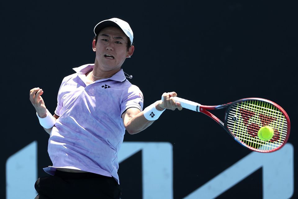 西岡良仁、世界69位にストレート勝利でグランドスラム6大会ぶりに初戦突破[全豪オープン]